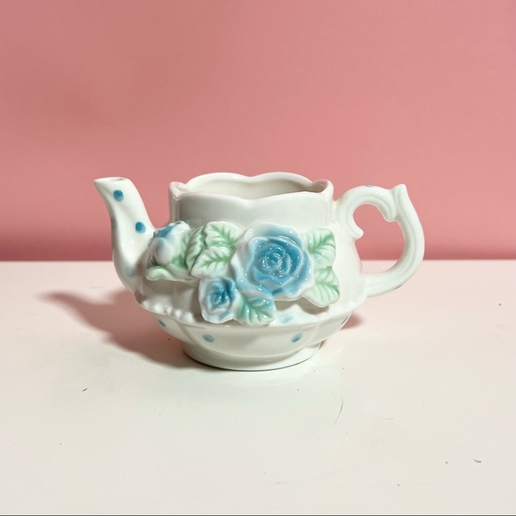 Vintage | Dining | Vintage Blue Floral Creamer Server | Poshmark